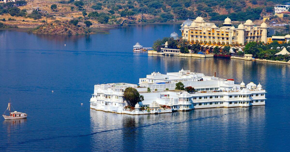 Udaipur Tourism, Lakes, Palaces & Places Guide