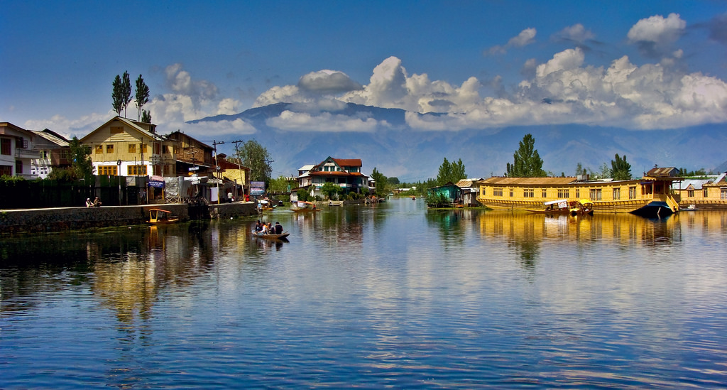 Srinagar Tourism, Lakes, Houseboats & Places