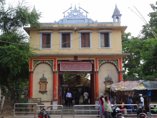 Sankat Mochan Hanuman Temple Varanasi, Timings, Information