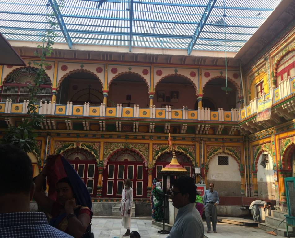 Dwarkadhish Temple Mathura, Timings, Importance & Facts