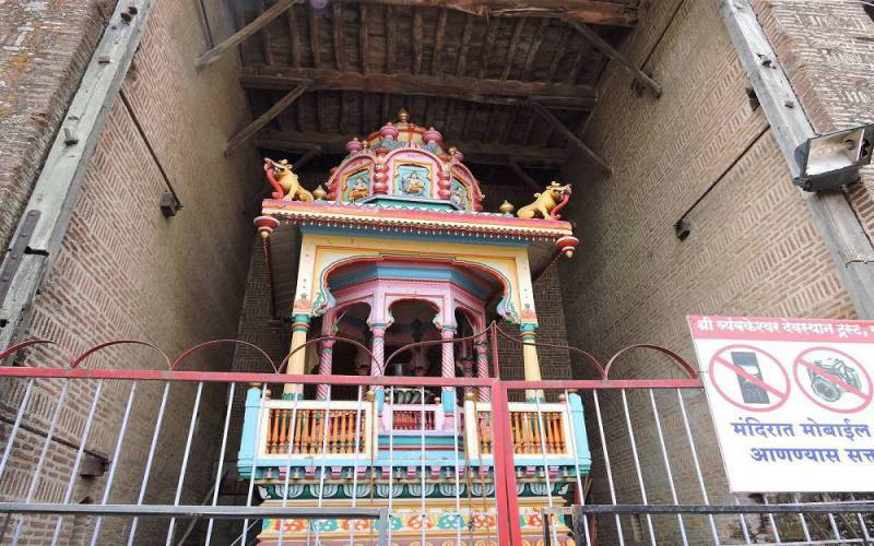 Trimbakeshwar Jyotirlinga Temple, Story, Timings & History