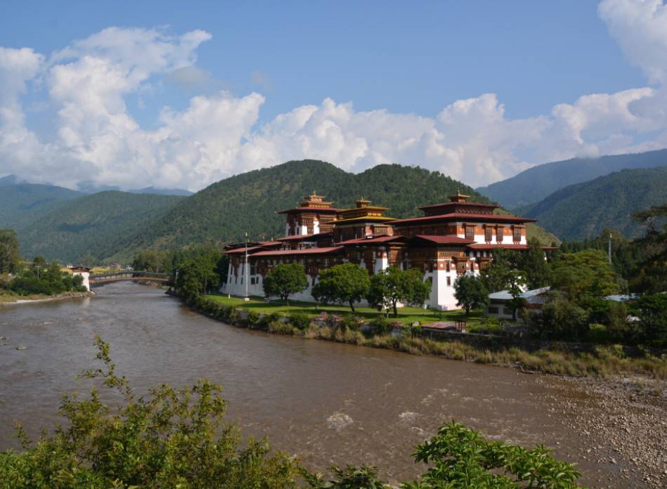 Punakha Dzong Bhutan Timings History Entry Fees Information