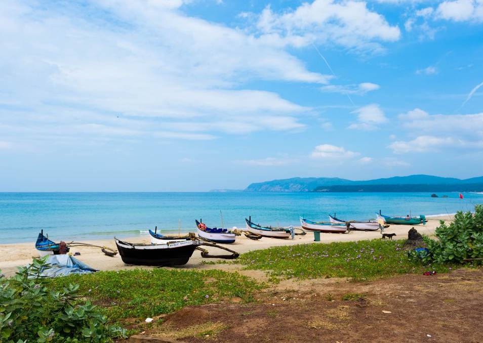 Agonda Beach Goa, Tourist Attractions, Water Activities, Photos