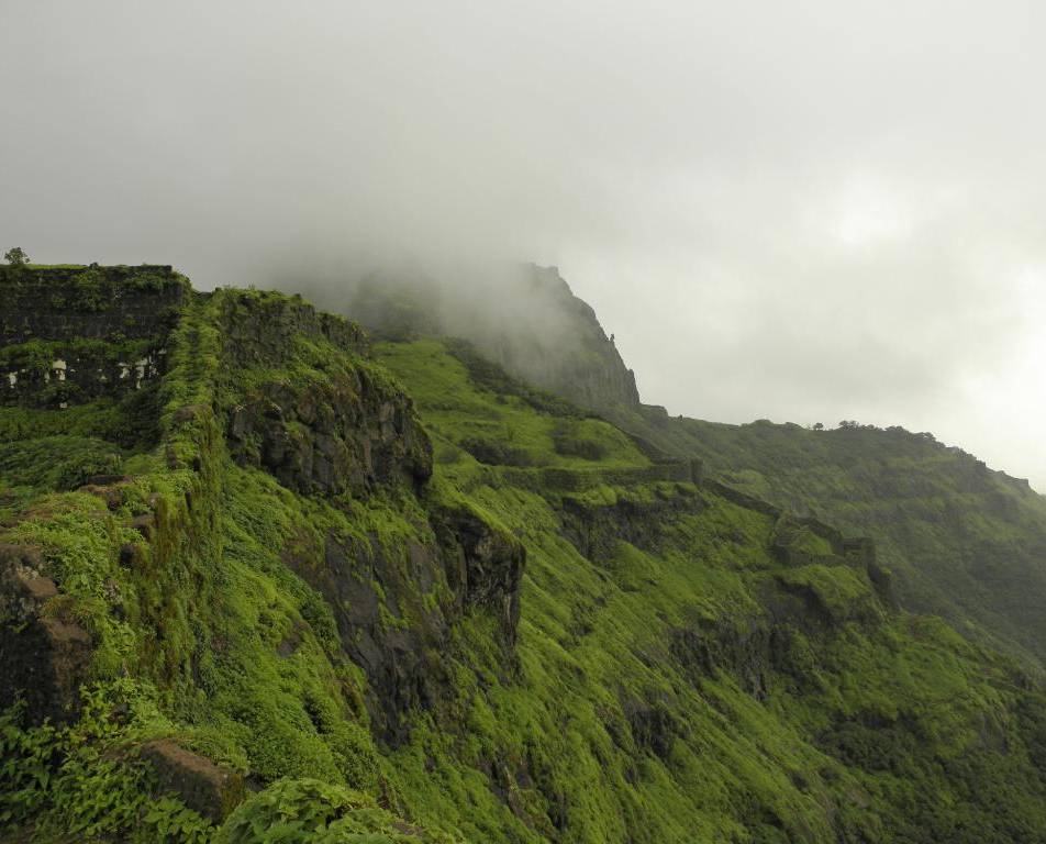 Rajgad Fort Pune, History, Trek, Timings, Information & Photos