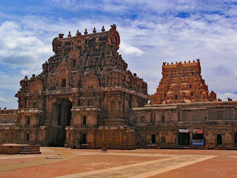 Brihadeeswarar Temple Thanjavur, History, Timings, Built, Entry Fee