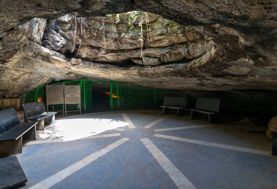 Belum Caves Kurnool, Timings, History, Entry Fee, Information