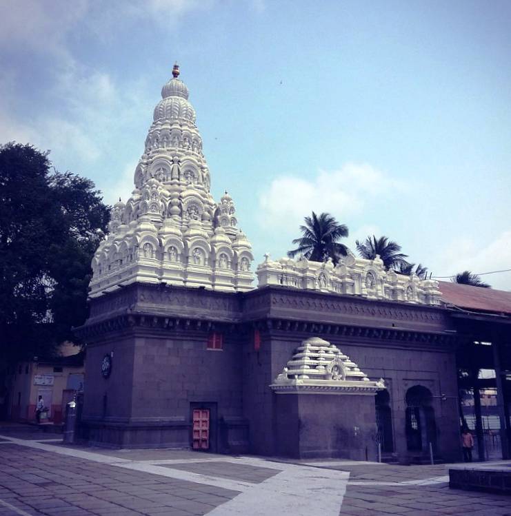 Shri Siddheshwar Temple Solapur, Timings, Importance, History