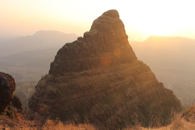 Lingana Pinnacle Raigad, Information, Trek, Fort History, Timings