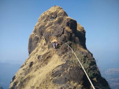 Lingana Pinnacle Maharashtra, Information, Trek & Fort History