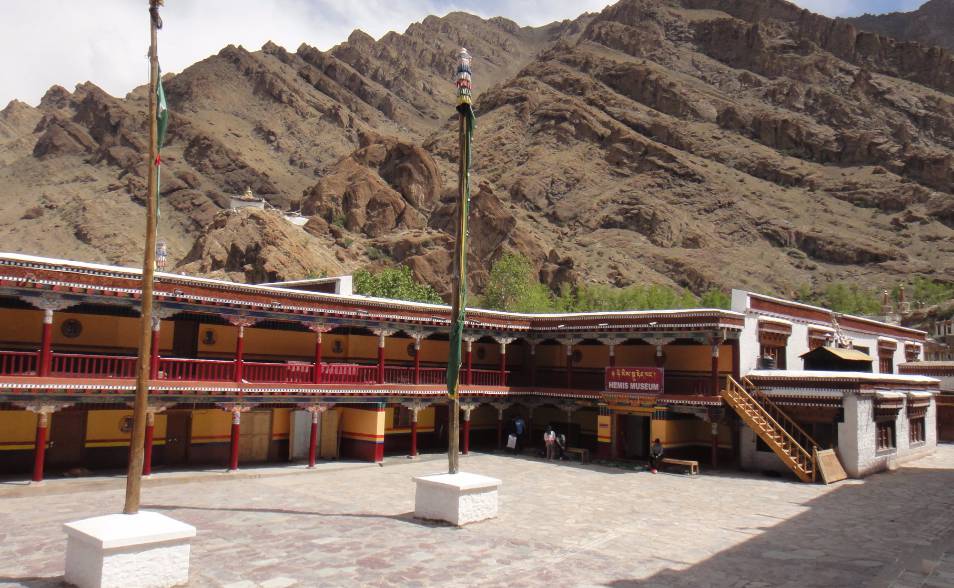 Hemis Monastery Leh, Timings, Significance, Entry Fee, Photos