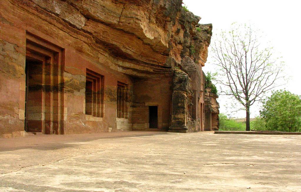 Bagh Caves Dhar, History, Timings, Entry Fee & Images