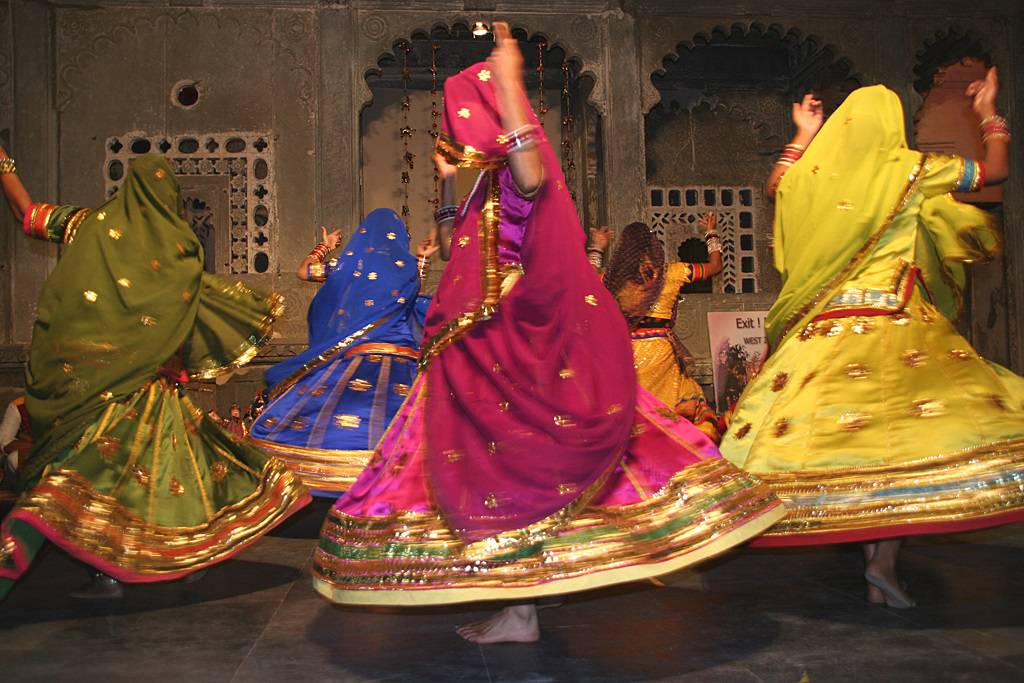 Ghoomar Folk Dance, History, Costume, Style, Origin, Steps