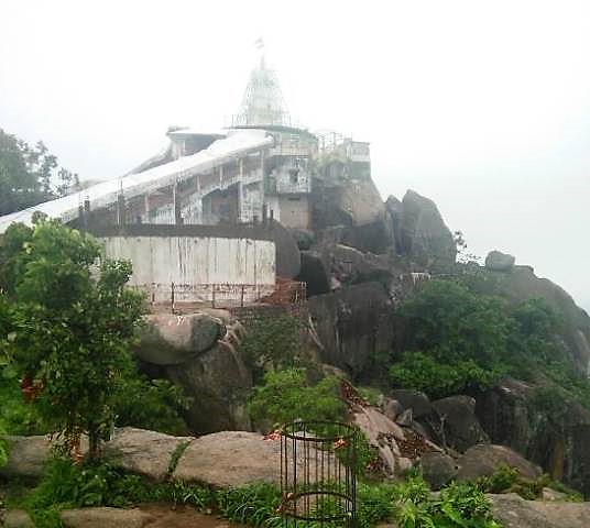 Bamleshwari Temple Dongargarh, History, Timings & Steps