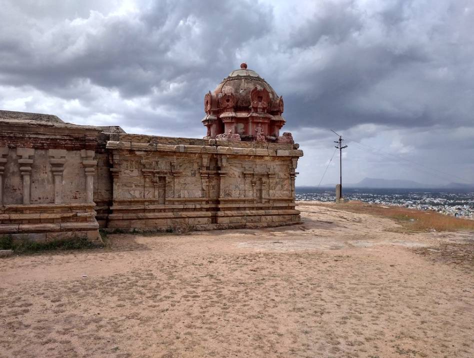 Dindigul Fort, History, Timings, Images, Entry Fee & Facts