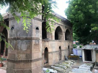 Sidi Saiyyed Mosque Ahmedabad, Timings, History, Information