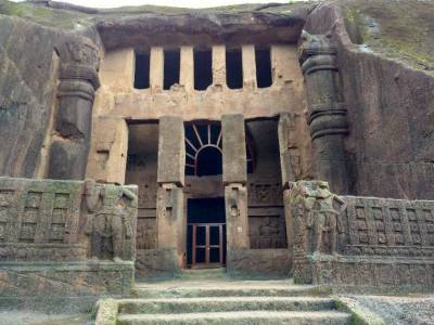 Kanheri Caves Mumbai, History, Timings, Entry Fee & Images
