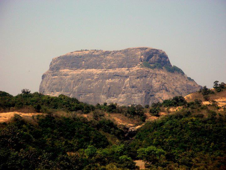 Dhak Bahiri Fort Raigad, Trek, Caves Information & Timings