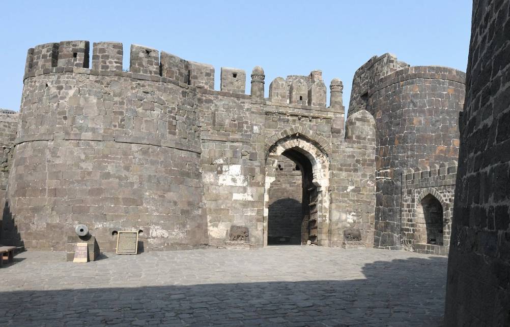 Daulatabad Fort Aurangabad, History, Timings & Images