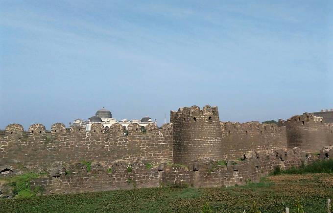 Gulbarga Fort Karnataka, History, Timings, Architecture & Entry