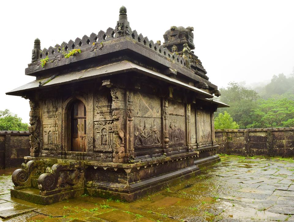 Kavaledurga Fort Shimoga, Information, History & Timings