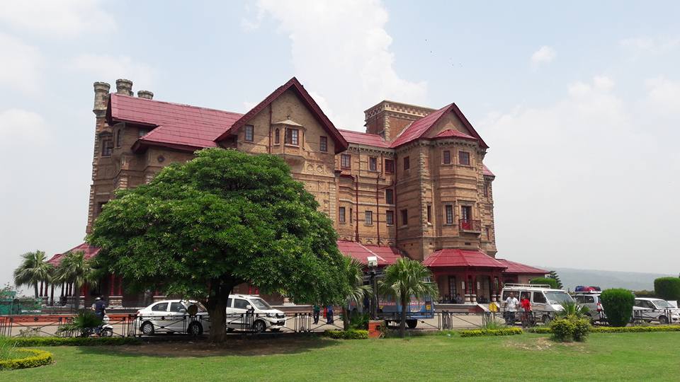 Amar Mahal Palace & Museum Jammu, History, Timings, Entry