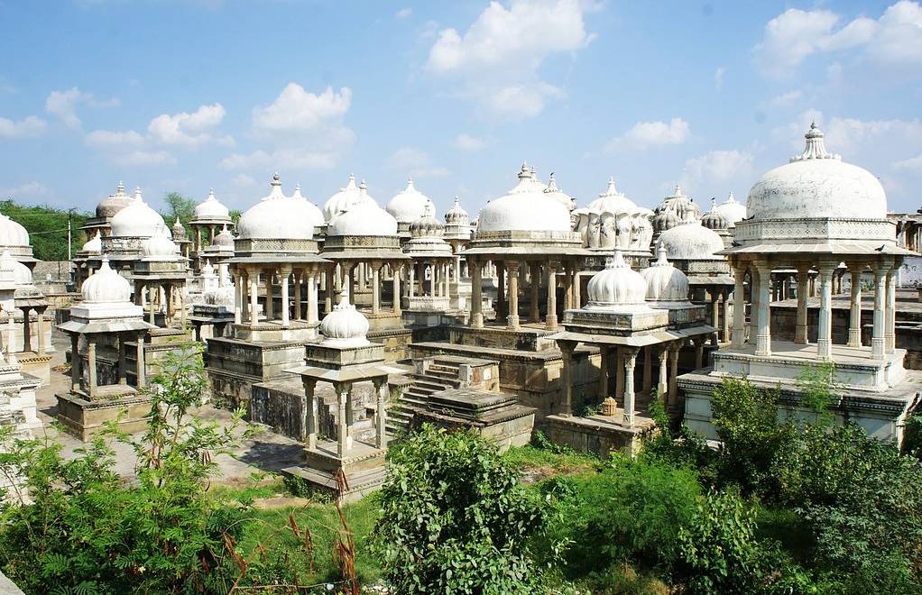 Ahar Cenotaphs & Museum, History Timings & Entry Fee
