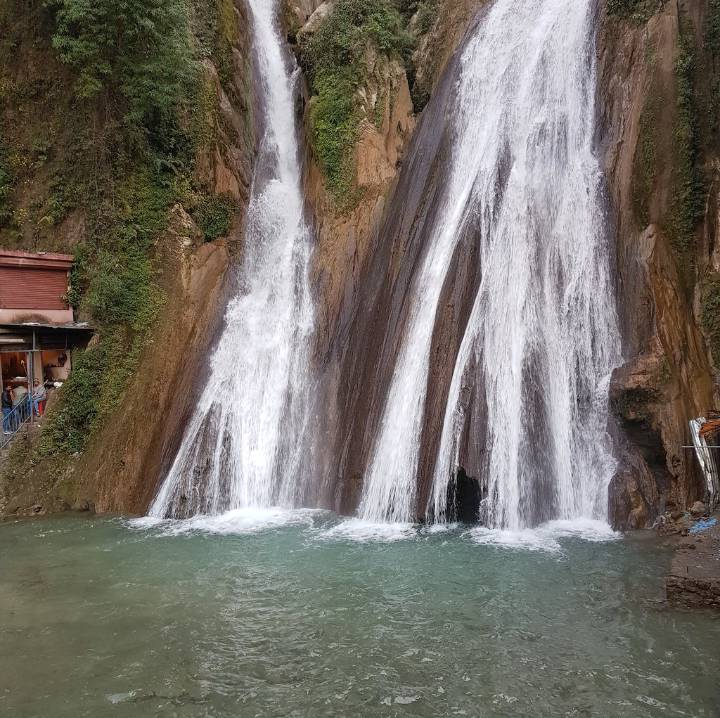 Kempty Fall Mussoorie, Timings, Attractions, Trek, Entry Fee