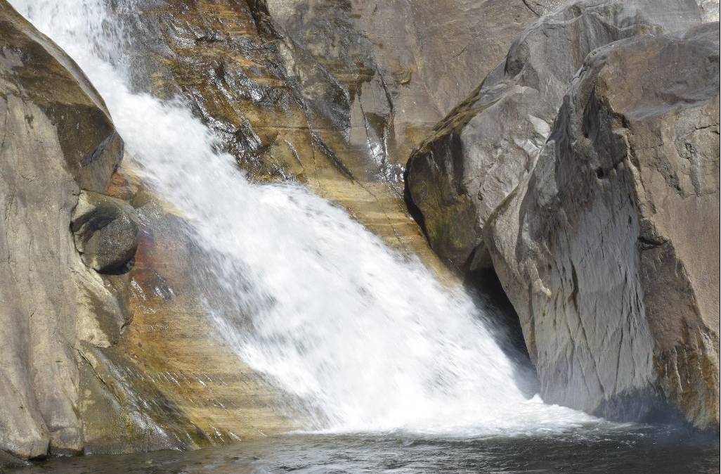 Meenmutty Falls, Tourist Attractions, Best time to visit, Photos