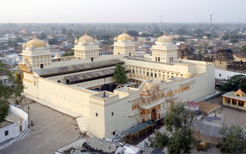 Ram Raja Temple Orchha, Timings, Importance & Entry Fee