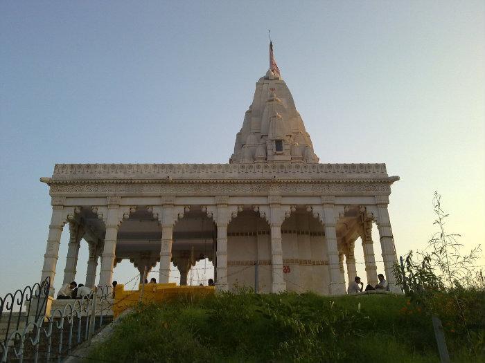 Takhteshwar Temple Bhavnagar, History, Timings & Photos