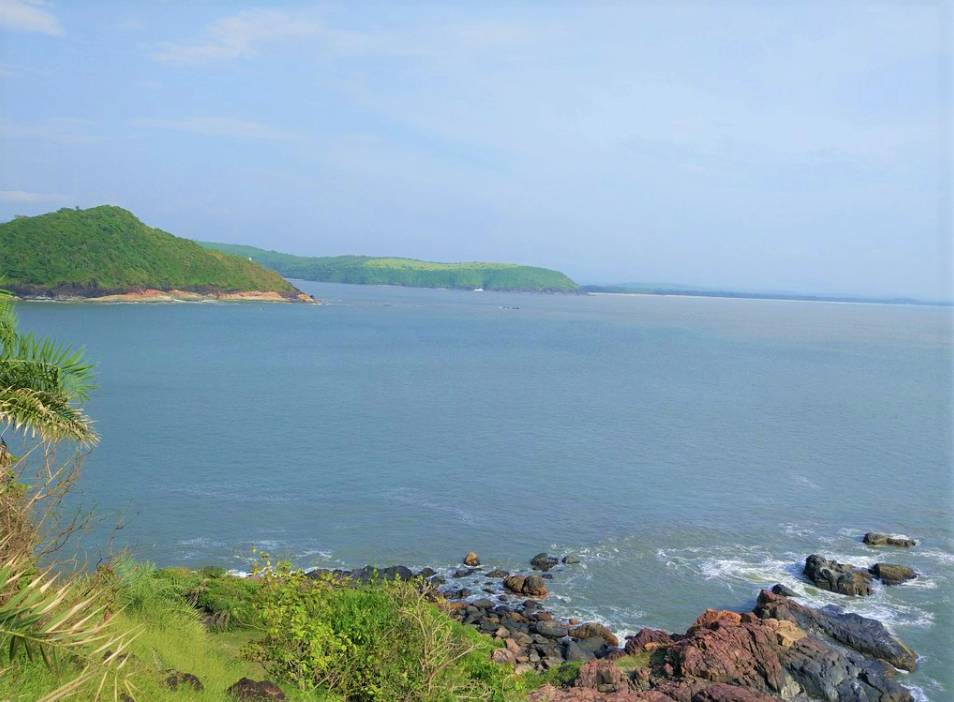 Half Moon Beach Gokarna, Tourist Attractions & Images