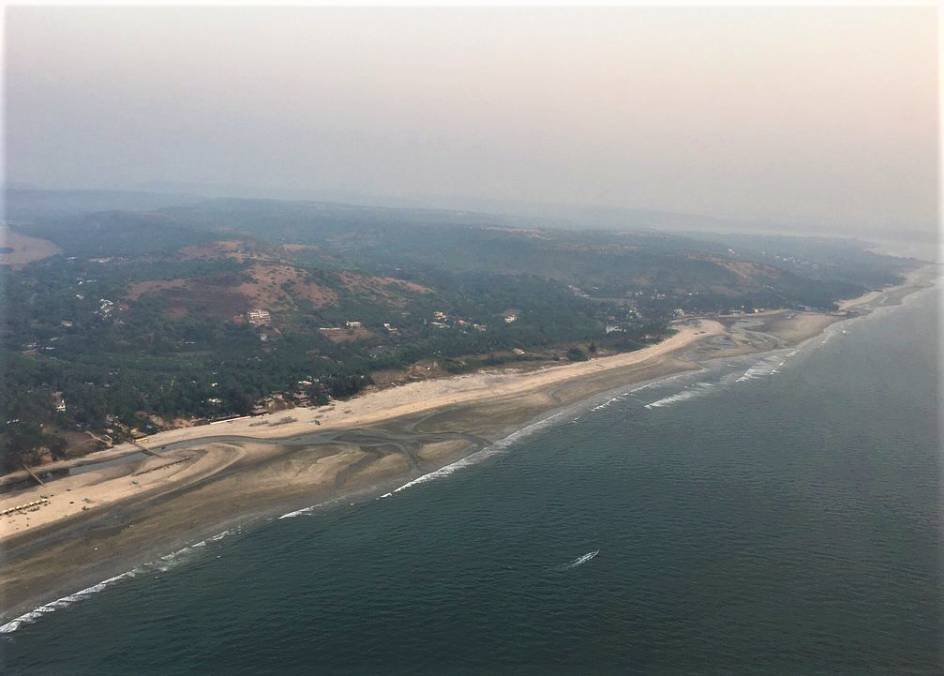 Mandrem Beach Goa, Tourist Attractions & Activities, Images