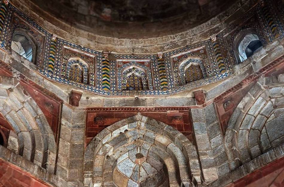 Purana Qila Delhi, History, Timings, Entry Fee, Location, Images