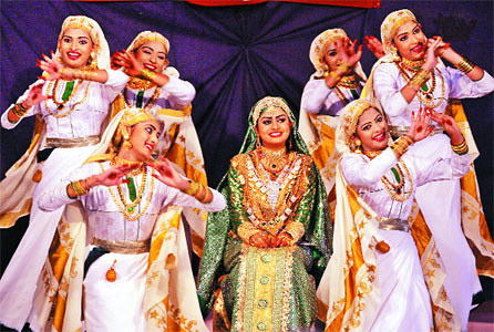 Oppana Folk Dance, Information, Costume, Origin, Style