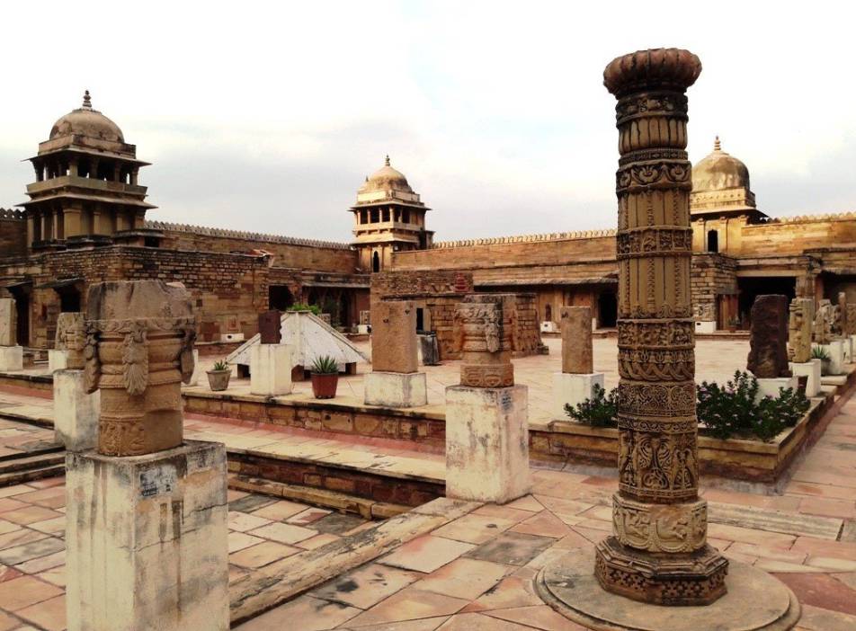 Gujari Mahal & Museum Gwalior, History, Timings, Entry Fee