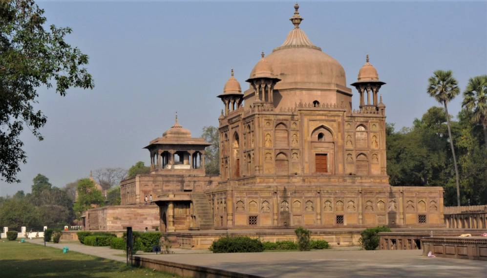 Khusro Bagh Prayagraj, History, Timings, Reviews, Entry Fee