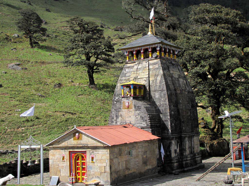Madhyamaheshwar Temple (Uttarakhand), timings, history, trek, Images ...